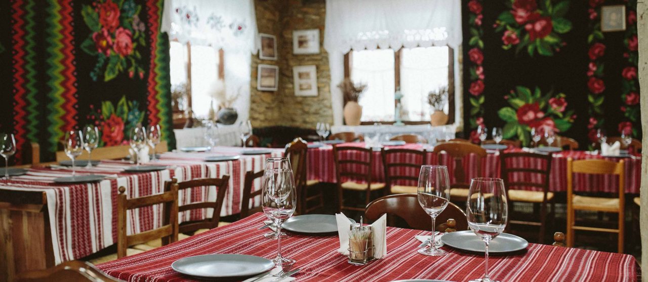 RESTAURANTS & POOL | Asconi Winery